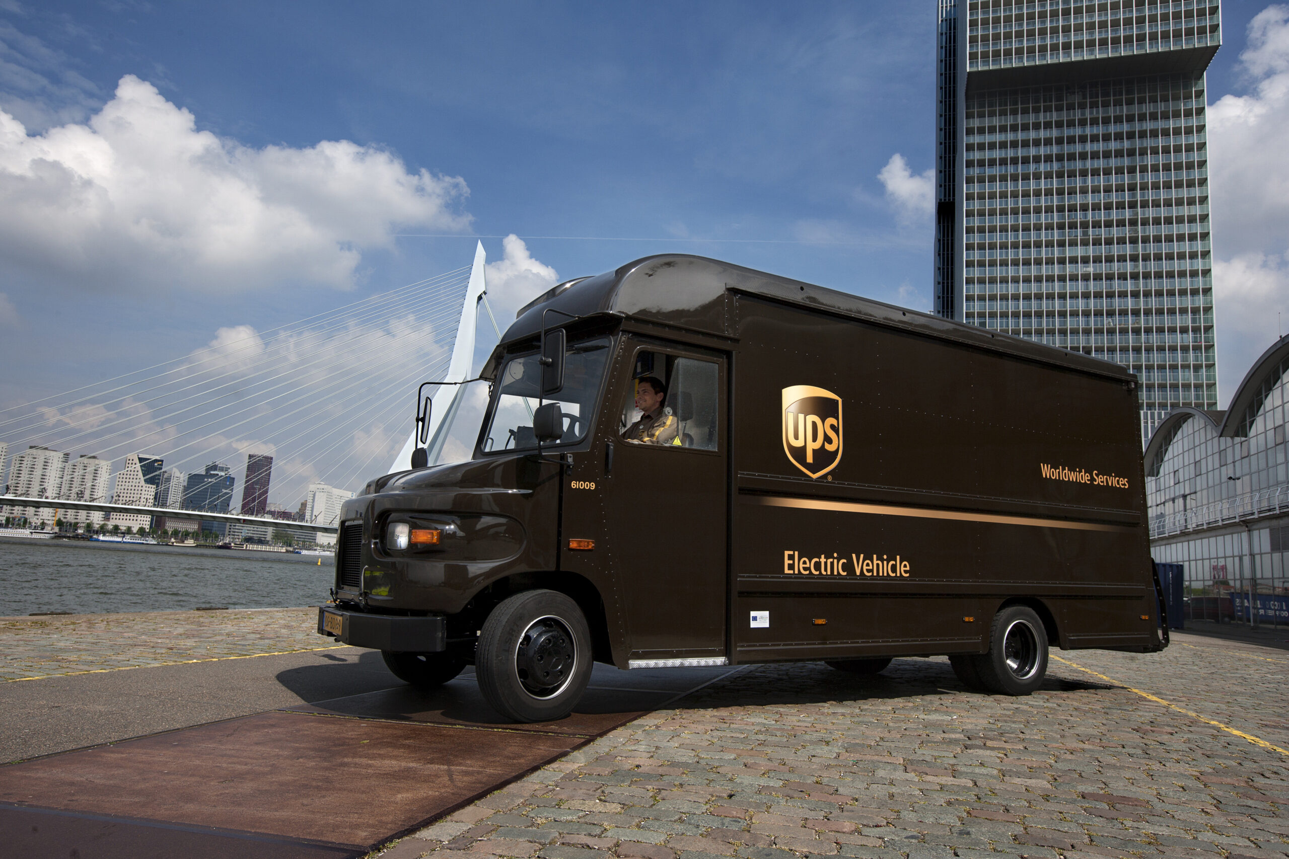 UPS uses smart grid to boost electric truck use | Logistics Manager
