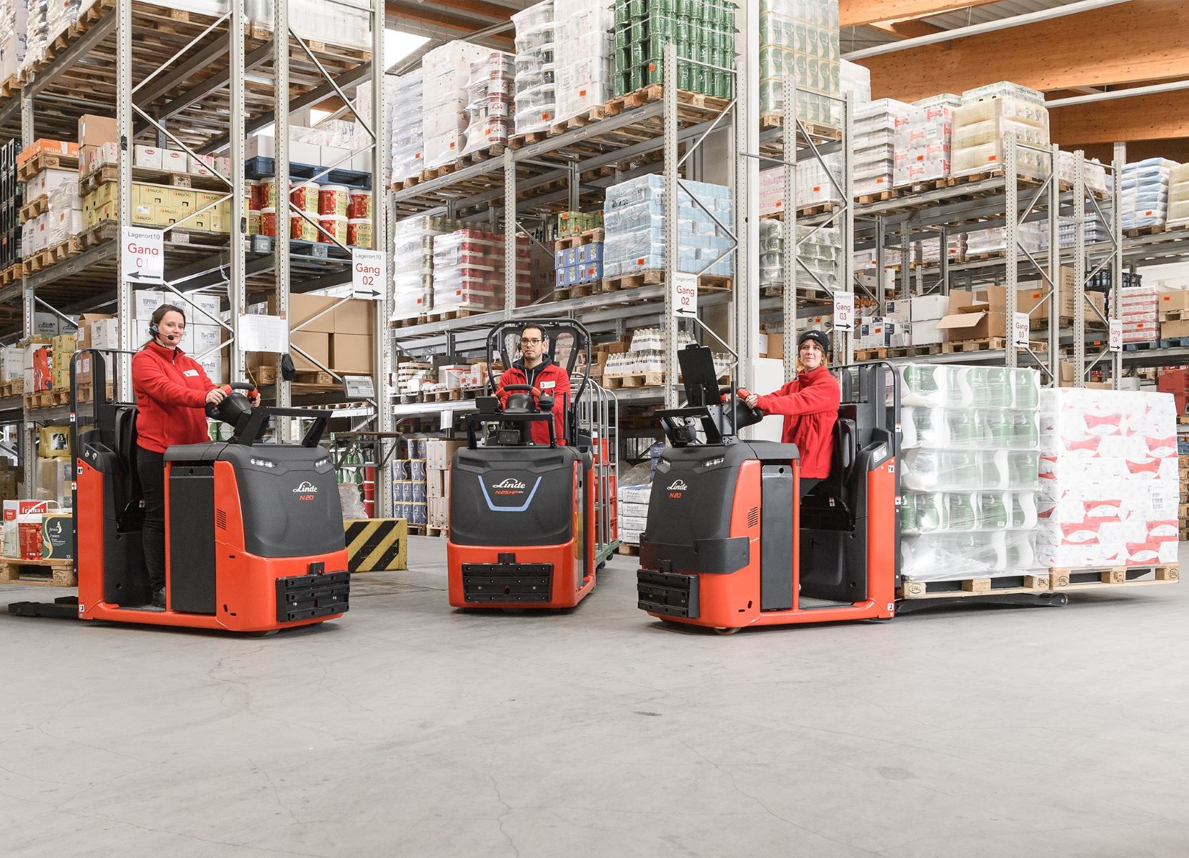 Linde unveils new order picker | Logistics Manager