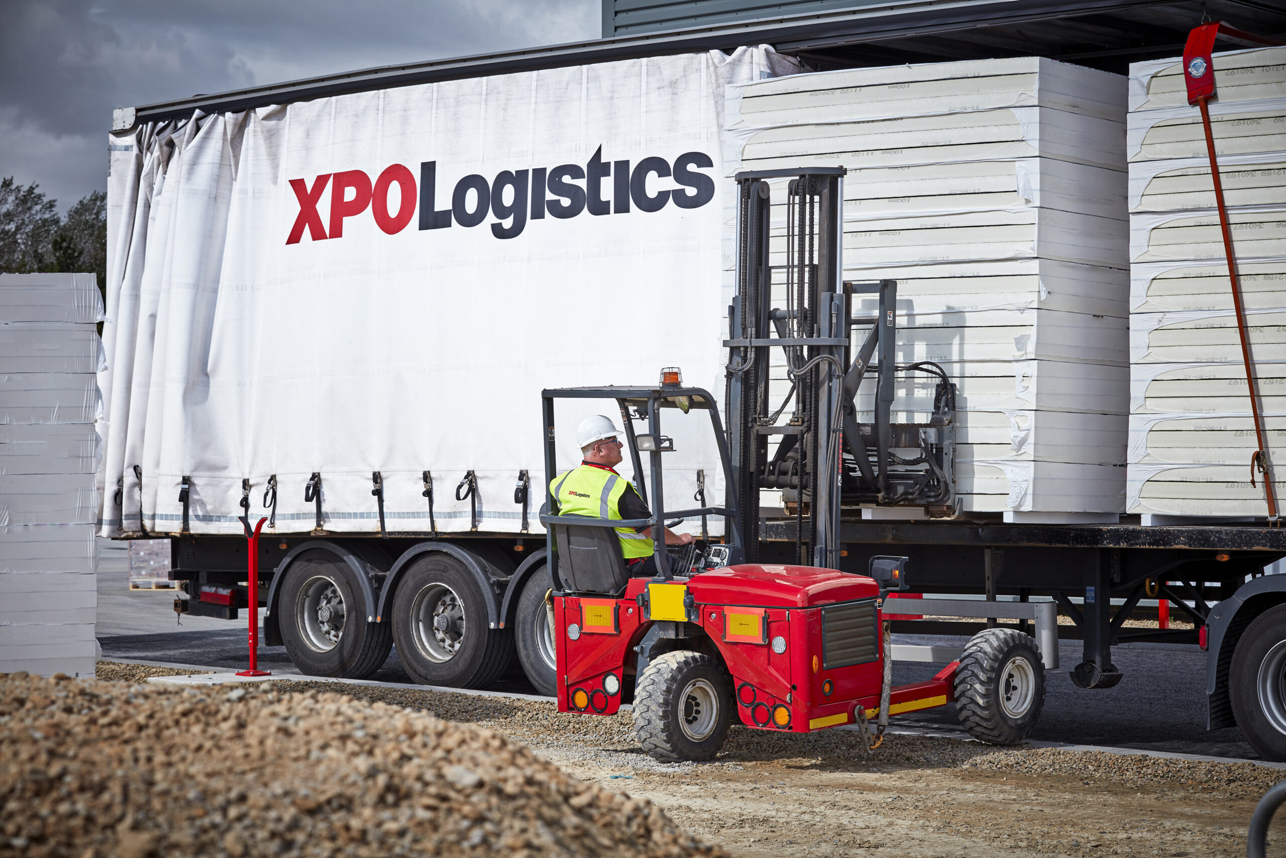 Etex chooses XPO Logistics for UK-wide transport | Logistics Manager