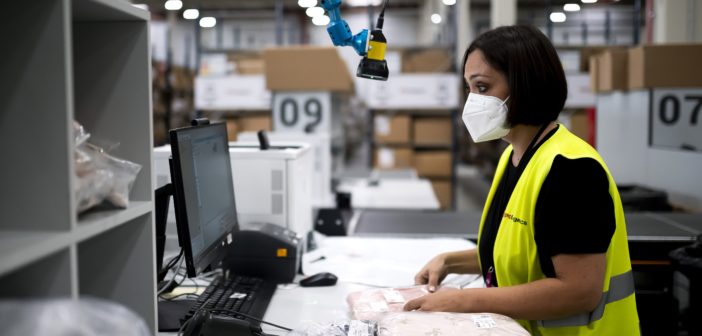 XPO Logistics deploys touchless barcode scanners | Logistics Manager