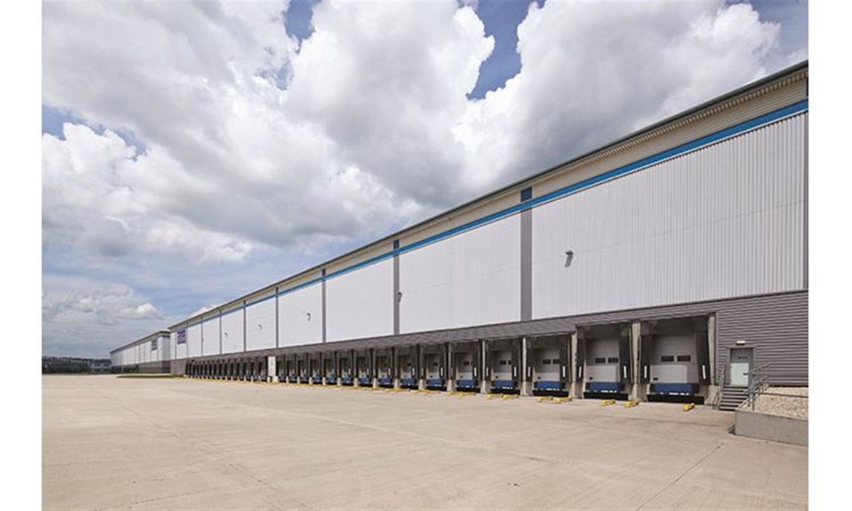 Clipper snaps up Sheffield shed for boohoo.com contract | Logistics Manager