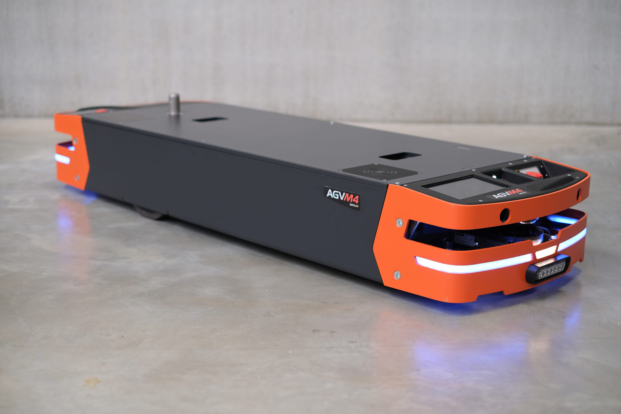 SAFELOG introduces first new model of its AGV generation | Logistics ...