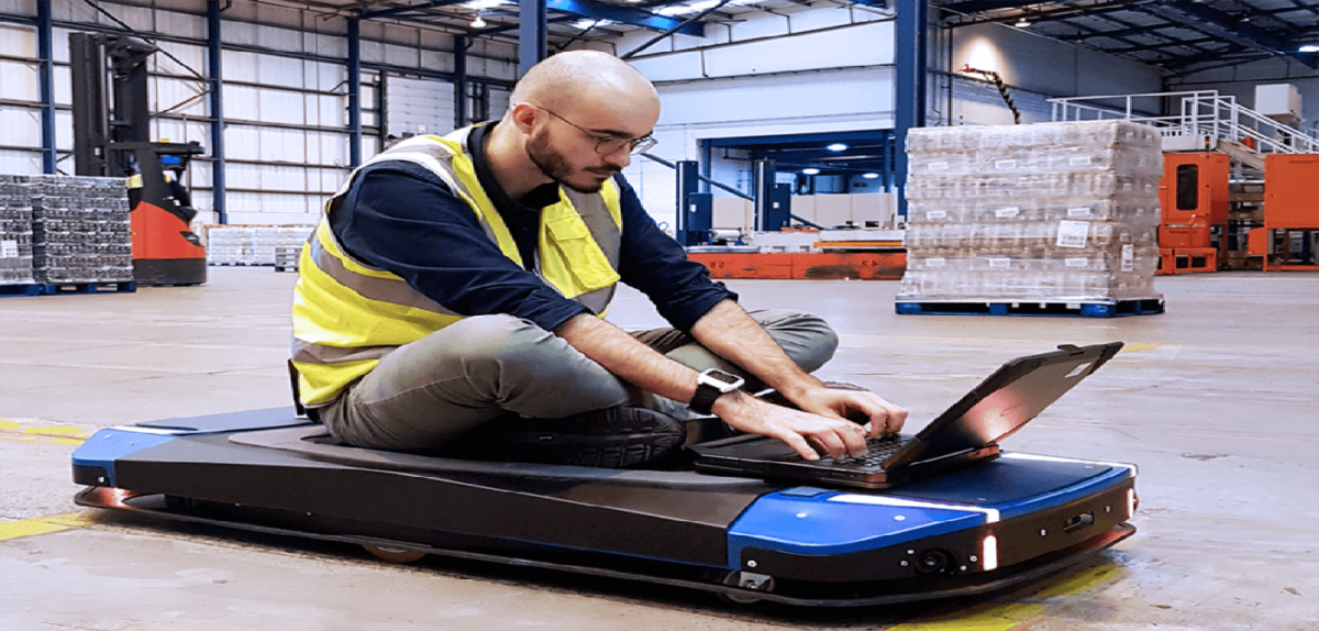 Double roll cage robots to transform UK grocery logistics | Logistics ...