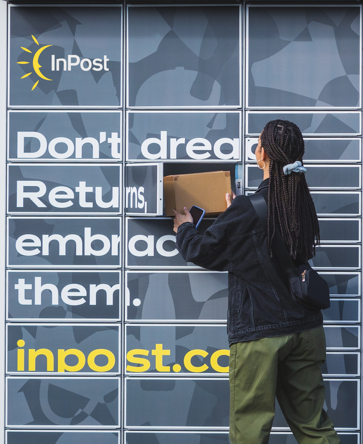 WHSmith Becomes The First Retailer To Install InPost Lockers In Its 