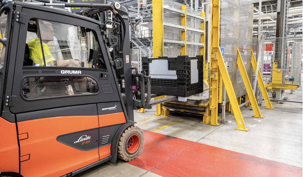 BMW backs sustainable packaging within its logistics division ...