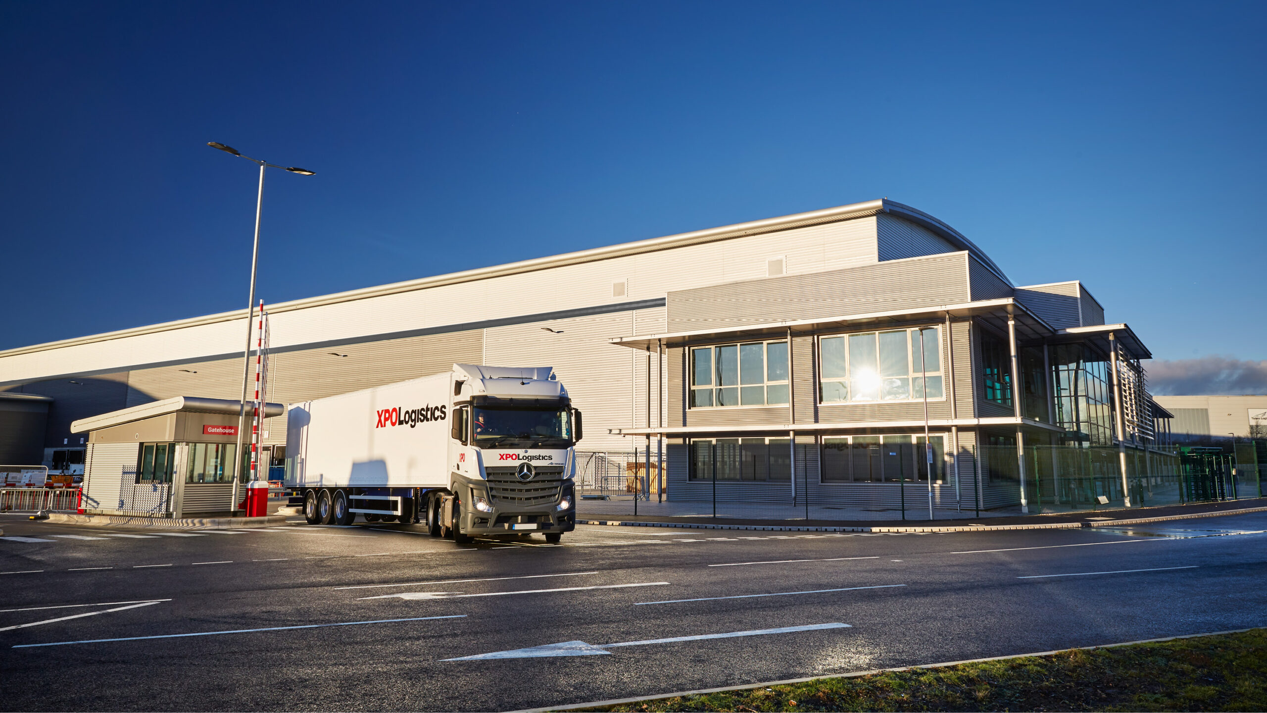 XPO reduces environmental impact at Motherwell distribution centre with ...