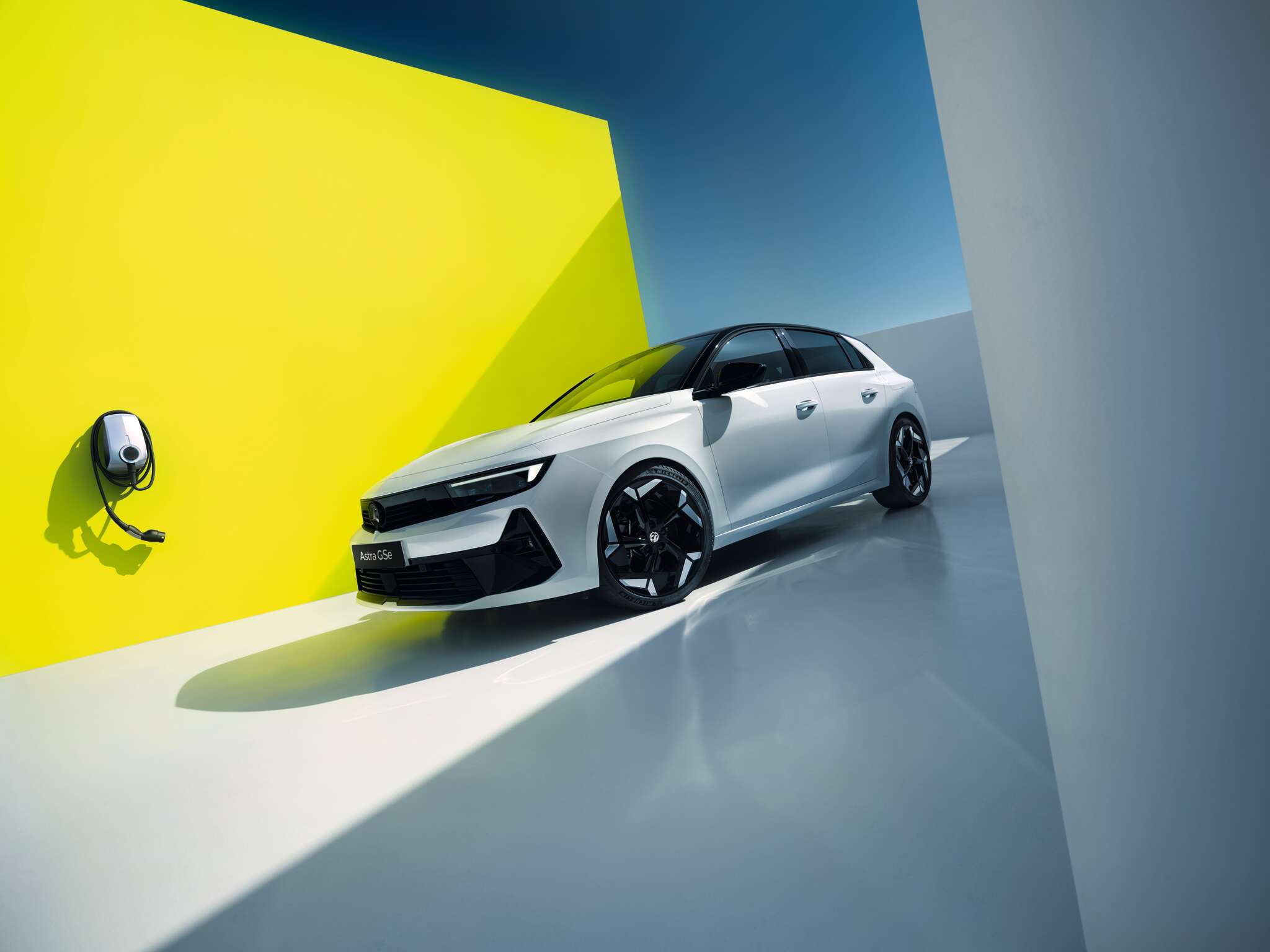 DHL Inside Track partners with Stellantis to manage its ECOS programme ...